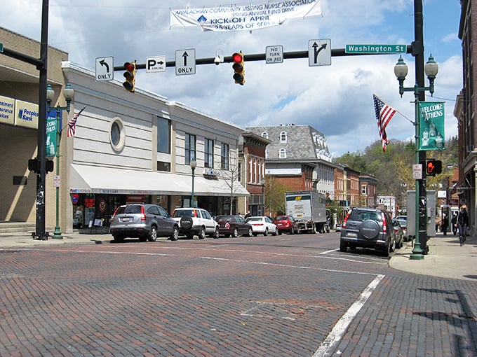 Where Norman Rockwell meets college town chic. Athens' main drag is a perfect blend of small-town charm and youthful energy.