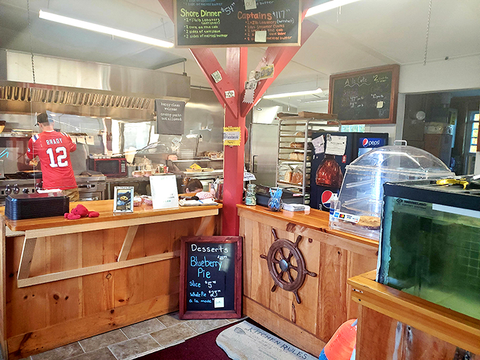 Step into seafood central, where chalkboard menus and nautical knick-knacks create an atmosphere saltier than a sea captain's beard.