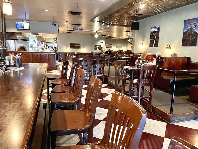 Step into a world where comfort meets craft. This cozy interior is like a warm hug for your taste buds. Photo credit: Photo credit: Hector Martinez