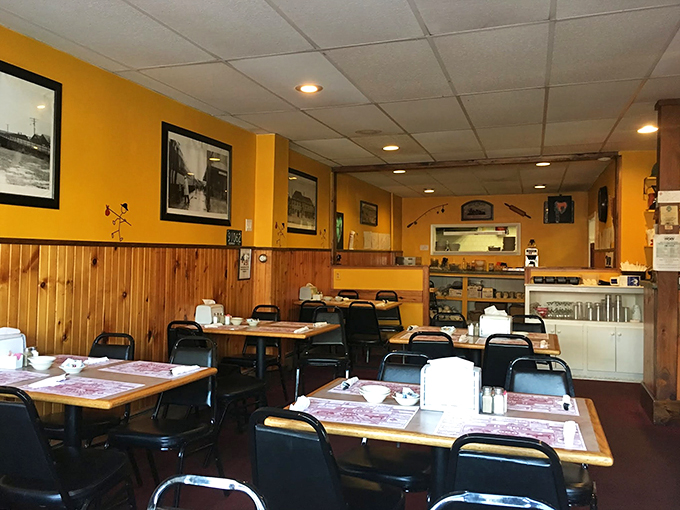 Step inside and feel the embrace of nostalgia. With its cozy booths and friendly vibe, Hobo's Cafe is like a warm hug for your soul (and your stomach).