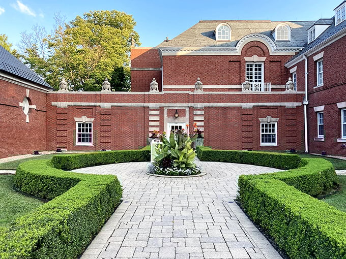 "Stately splendor meets secret garden. Allerton's mansion whispers tales of Gatsby-esque soir&eacute;es amid meticulously manicured grounds."