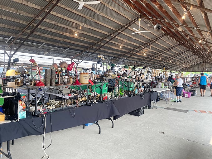 Step into a time machine of tchotchkes! This sprawling market offers everything from Victorian lace to lava lamps that still sort of work. Photo credit: An Nguyễn