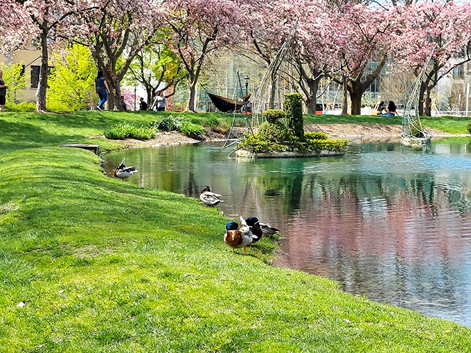Green Georges Seurat? This leafy recreation of "A Sunday Afternoon" is what happens when Edward Scissorhands gets an art history degree.