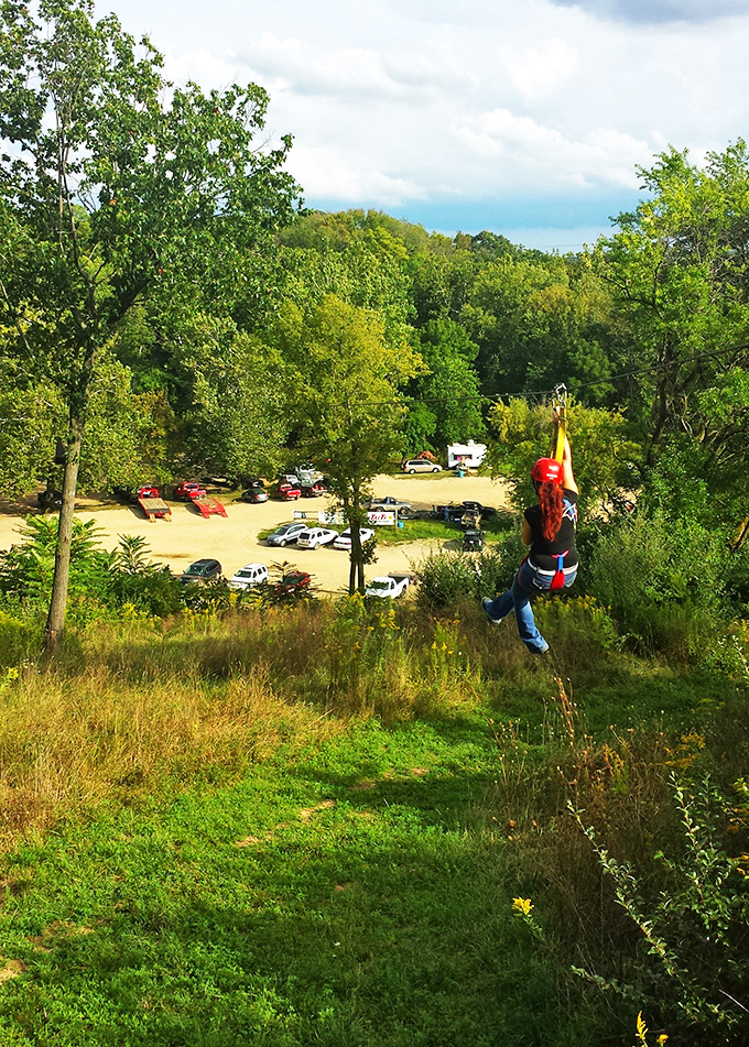 Forget the Sears Tower &ndash; this is the real Chicago high-rise experience. Soar over treetops faster than deep-dish disappears at dinner.