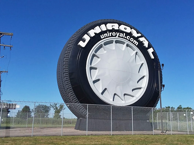 "Now that's what I call a wheel deal! This mammoth tire puts the 'giant' in 'giant roadside attraction.'" Photo credit: Jacob Corman