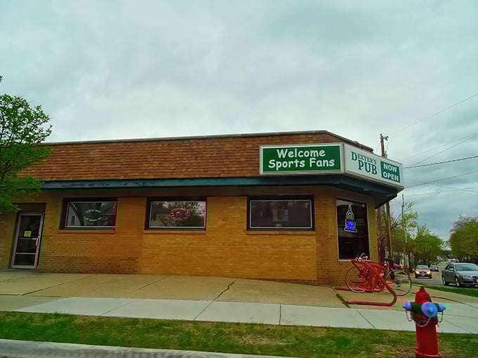 Step inside Dexter's and feel the warmth wash over you. This isn't just a pub; it's Madison's living room, complete with neon glow.