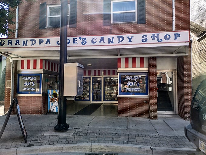 Blue and white stripes, candy-filled windows &ndash; it's like the Beach Boys opened a sweet shop. Good vibrations guaranteed!