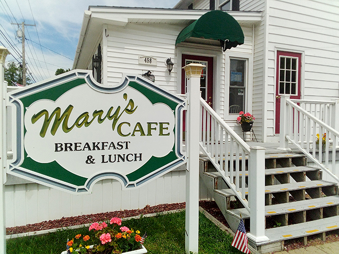Step into Mary's, where the coffee's always hot and the welcome's even warmer. It's like your grandma's kitchen, but with better pancakes!