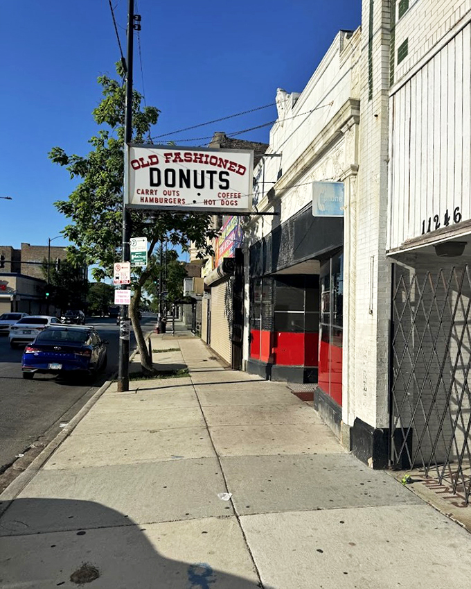 The Willy Wonka of donut shops, minus the Oompa Loompas. Old Fashioned Donuts: proving that sometimes, the old ways are the best ways.