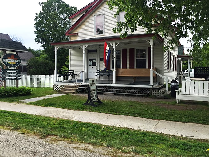 Forget the yellow brick road &ndash; follow the maple-scented path to this quaint sugar shack paradise.