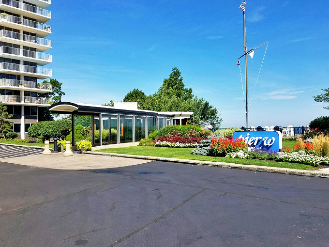 James Bond's favorite Ohio hangout? Pier W's sleek design and panoramic views make every diner feel like a suave secret agent.