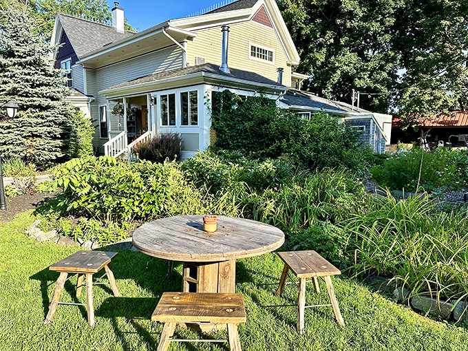 At Primo, the "farm" in farm-to-table is your neighbor. Dine amidst a culinary Eden where even the chickens have gourmet taste.