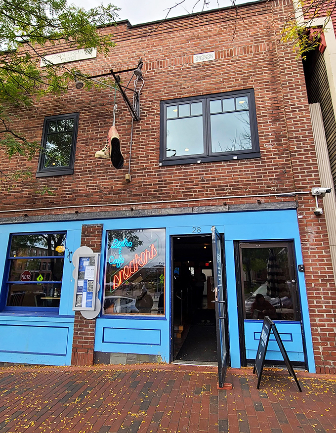 With a chalkboard sign that inviting, Sneakers is saying "Come on in, the coffee's fine!" It's like your favorite pair of sneakers &ndash; comfortable and reliable.