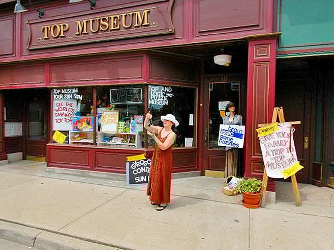 String theory meets playtime physics. Who knew gravity could be this fun? Prepare for a yo-yo renaissance!