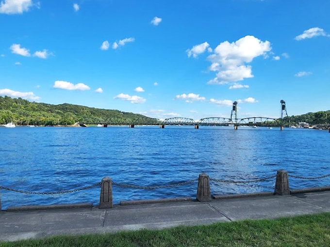 Boutiques, cafes, and that iconic lift bridge &ndash; Stillwater's got more charm than a bracelet factory, and twice the views!