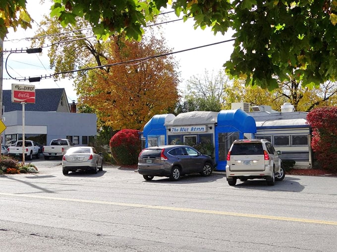 Gleaming chrome and neon dreams! The Blue Benn's retro charm will transport you faster than Doc Brown's DeLorean, with pancakes as your flux capacitor.