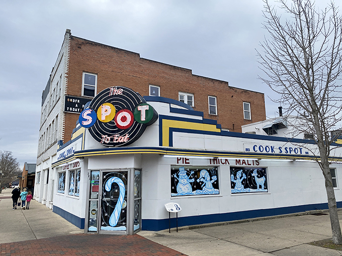 Where Norman Rockwell meets Gordon Ramsay. This place has been dishing out comfort since before your grandma was born!