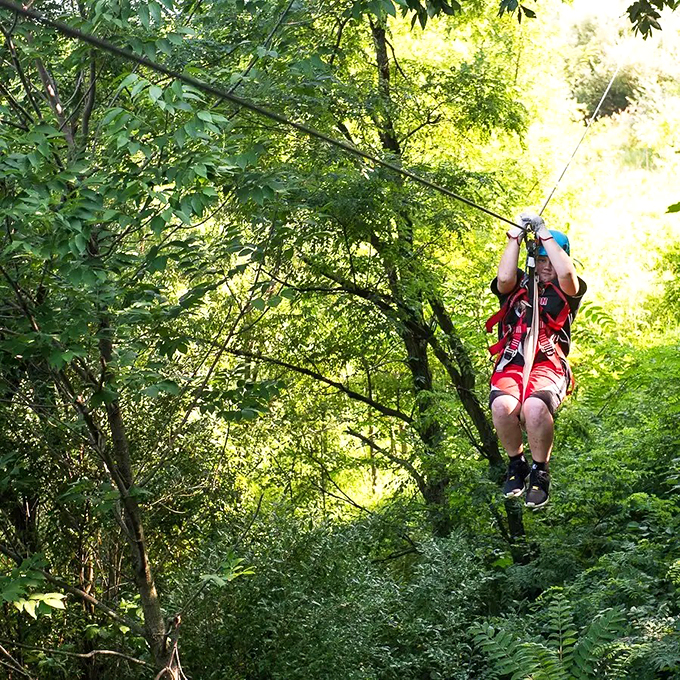 Talk about a long-distance relationship! Zipping over giraffes is the new way to say hello in Ohio.