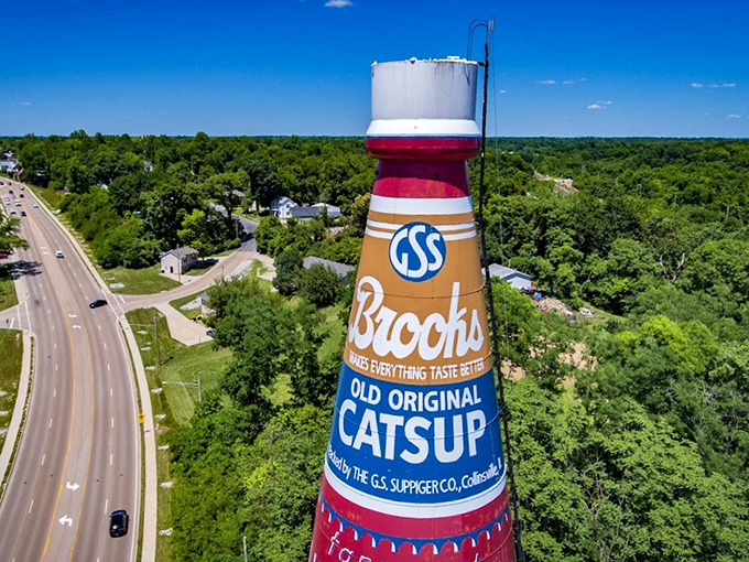 Is it ketchup or catsup? At this size, who cares? Collinsville's saucy landmark puts the 'super' in supersized.