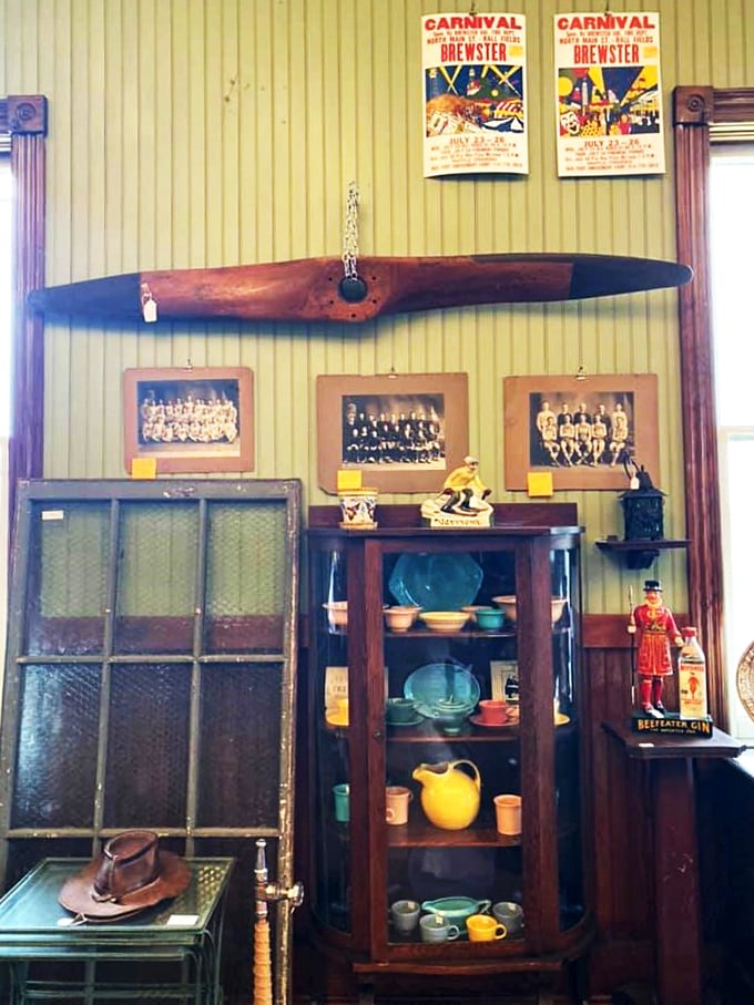 Feast your eyes on this smorgasbord of Americana! From carnival posters to cowboy hats, it's a visual buffet that'll satisfy any history hunger.