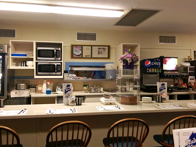 The counter setup is pure Americana &ndash; where every cup of coffee comes with a side of local wisdom. 