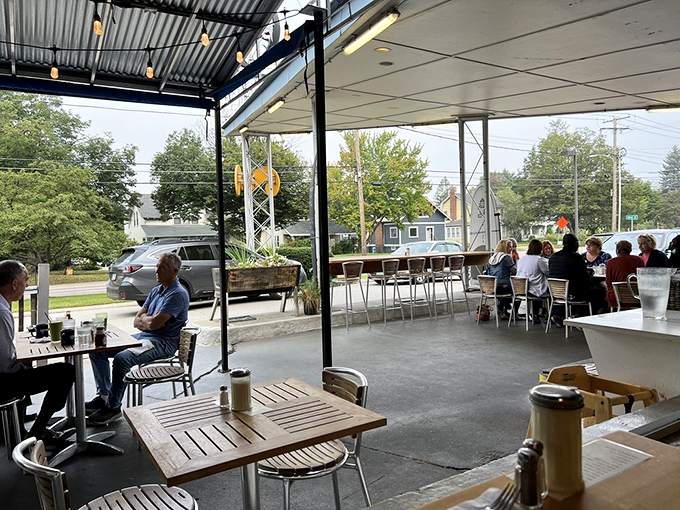 Alfresco dining with a side of people-watching? Yes, please! This patio is perfect for soaking up Burlington vibes while you soak up some syrup with your pancakes. 