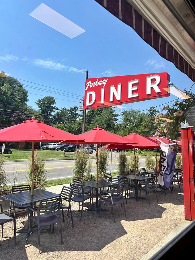Who needs a patio when you've got this view? Dine al fresco under Parkway's iconic sign, where every meal feels like a mini-vacation.