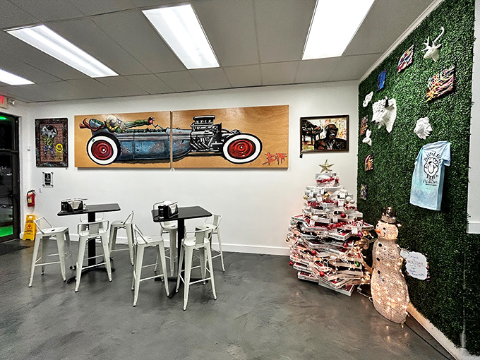 Who knew car enthusiasts and foodies could find common ground? This vintage hot rod mural is so cool, you might forget you came here for the pizza. Almost. Photo credit: Lazaro Espinosa