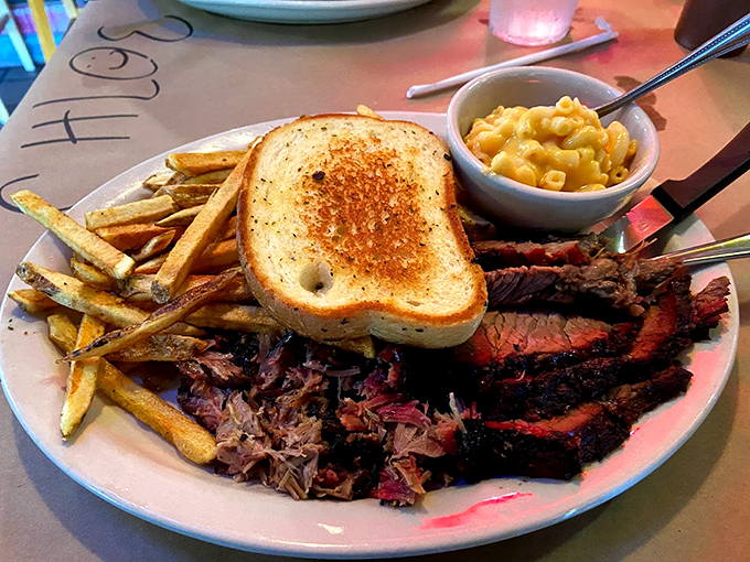 Pulled pork perfection! This plate is so loaded, it's like the barbecue gods decided to throw you a party.