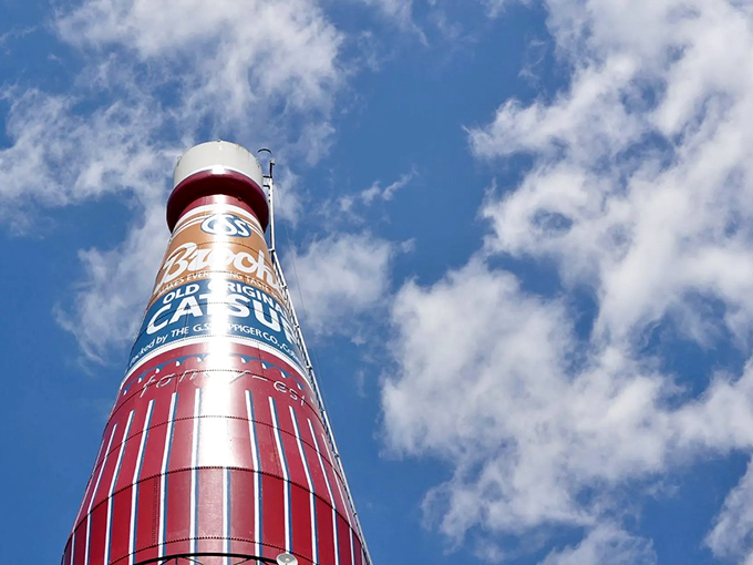 Holy condiments, Batman! Collinsville's colossal catsup bottle towers over the landscape like a crimson beacon of tangy goodness.