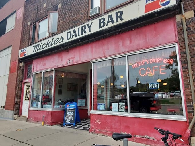 Red paradise or breakfast nirvana? At Mickies, it's a delicious case of both.