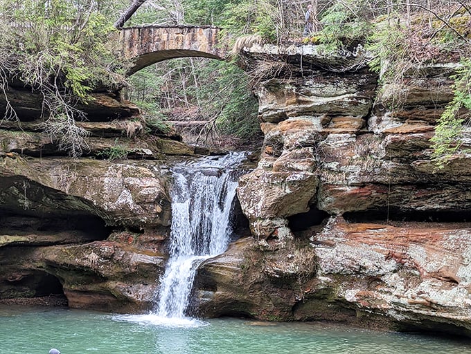 Indiana Jones, eat your heart out! These rock formations are so dramatic, they deserve their own soap opera.