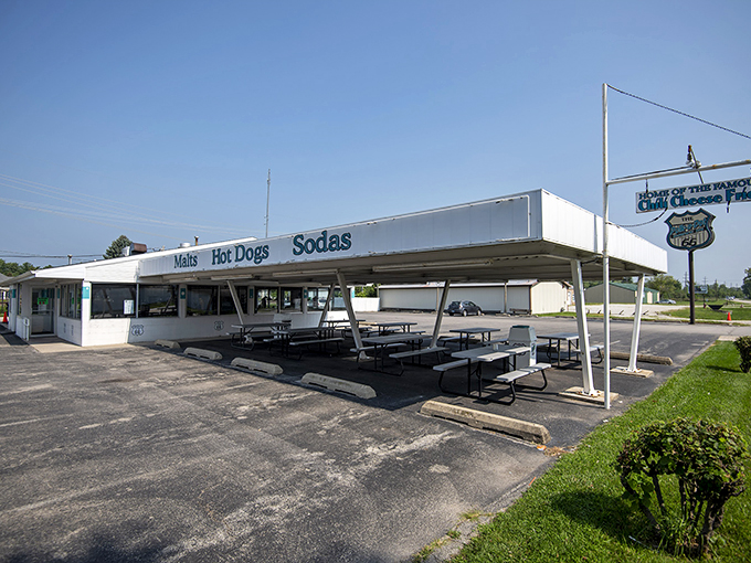 Stars and stripes forever! This patriotic diner's got more red, white, and blue than a Fourth of July parade. Photo credit: Dave Jackson Photography