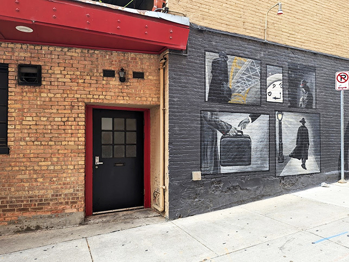 Shhh... it's Milwaukee's worst-kept secret! Espionage and cocktails shake hands in this spy-themed speakeasy.