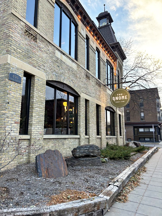 No garden ornaments here! The Gnome's eye-catching mural is like a psychedelic Rorschach test for beer lovers. Photo credit: Linda O.