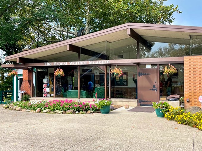 Wooden wonders that'll make your jaw drop! Warther's intricate steam engine carvings are a testament to patience and passion.