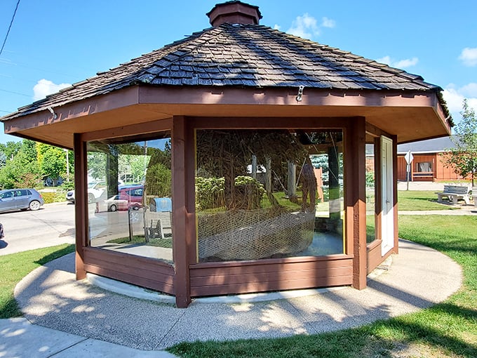 Holy yarn balls, Batman! This twine titan is what happens when "go big or go home" meets "I've got too much free time." Photo credit: Kay Leibel