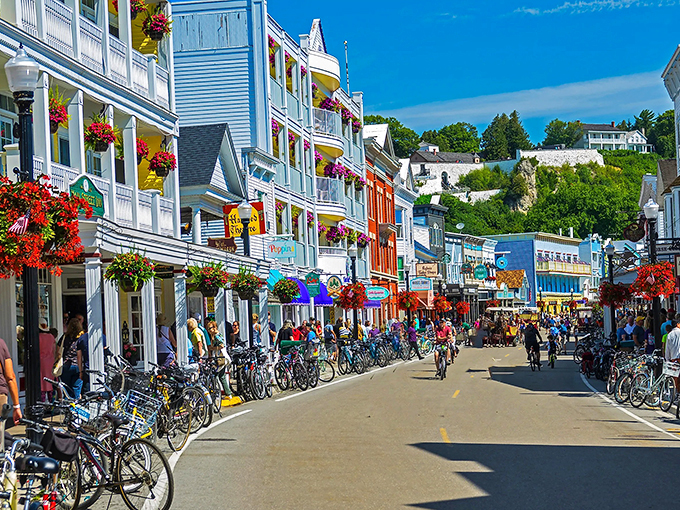 No cars? No problem! Mackinac's Main Street is a parade of charm, complete with horse-drawn happiness and boutique bliss. 