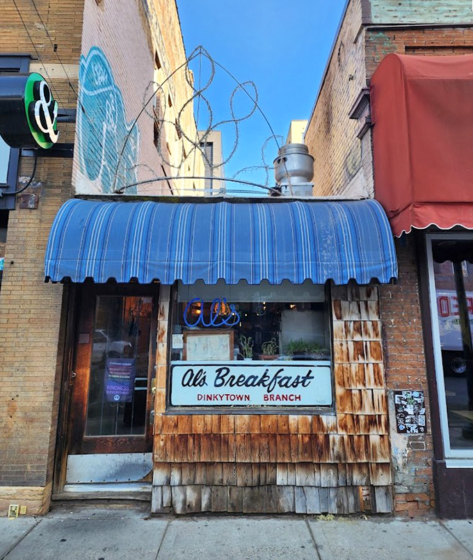 Cash only and worth every penny! Al's serves up charm and deliciousness in equal measure, with a side of cozy camaraderie.