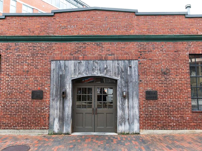 Wood-fired magic happens here. Fore Street's rustic-chic vibe makes you feel like you've stumbled into a delicious secret society.