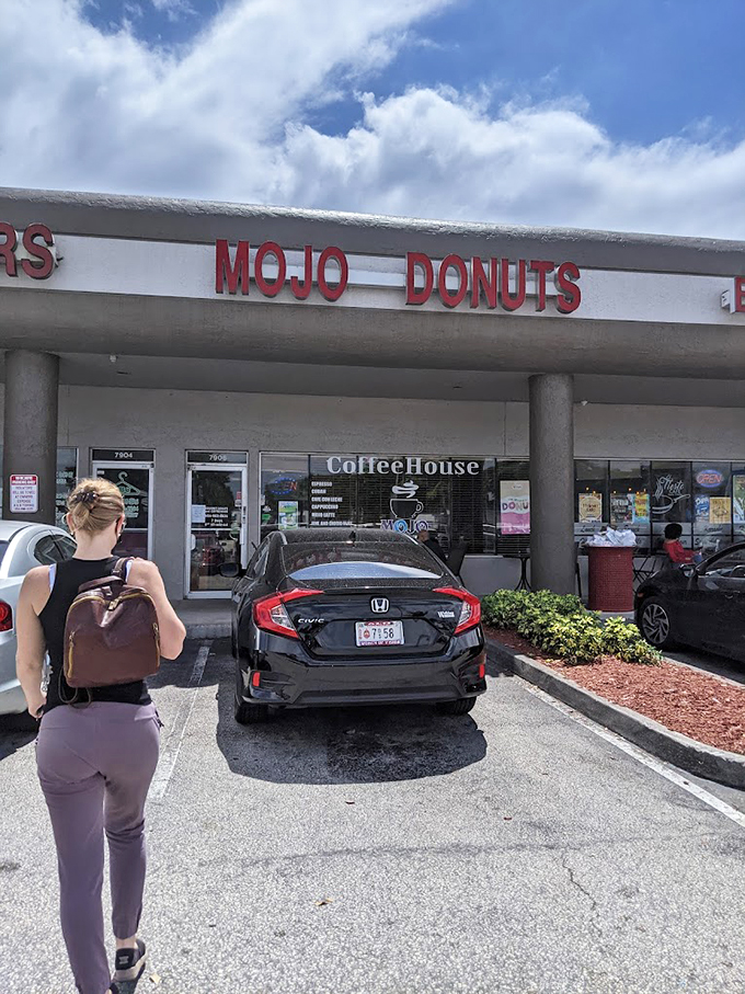 Coffee aroma meets donut artistry. Mojo's creations are so pretty, you'll hesitate between Instagramming and devouring. Do both &ndash; we won't judge!