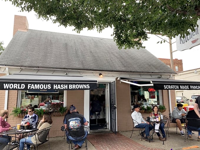 No frills, all thrills! This cozy diner serves up nostalgia with a side of perfectly crispy hash browns.