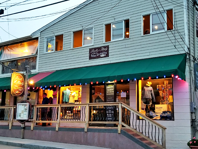 Shopping and pasta? Ports of Italy has you covered. After all, nothing fuels a shopping spree quite like a plate of linguine alle vongole.