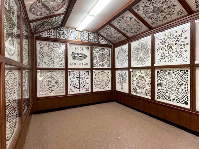 Who knew whittling could be so wild? These mind-bogglingly detailed wooden creations are like Lilliputian locomotives come to life.