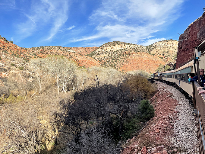 Who needs New England when you've got this? Arizona's fall foliage game is stronger than a double shot of espresso on a Monday morning.