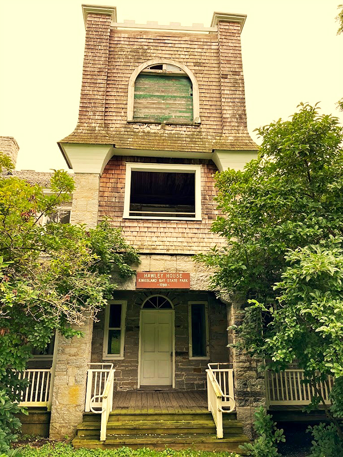 The Hawley House: where history meets mystery. Is it haunted? Probably not, but let's pretend it is for the sake of a good story.