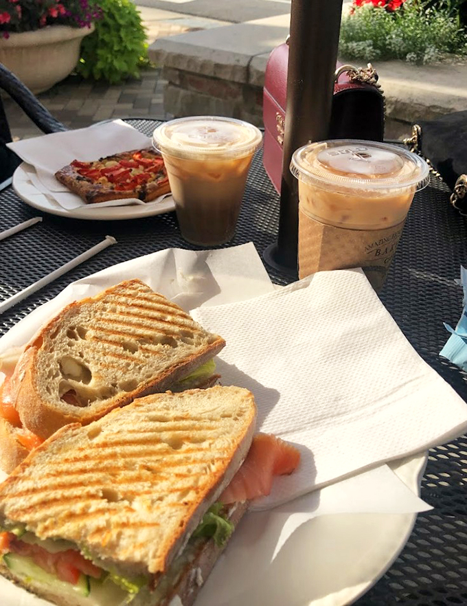 Al fresco dining done right: golden-grilled sandwiches paired with artisanal coffee, all under the Illinois summer sky.