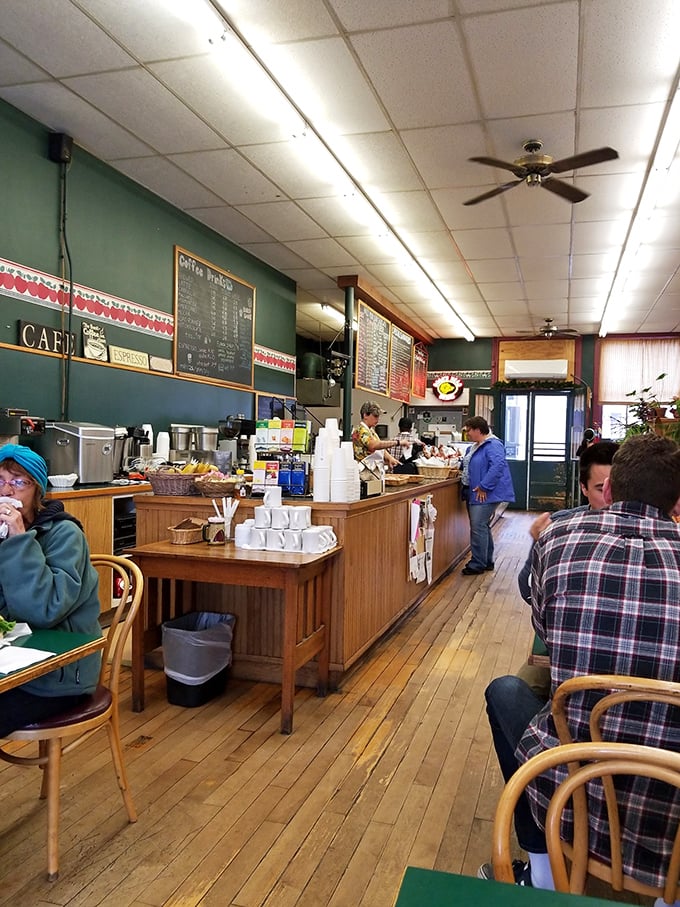 Where everybody knows your name... and your sandwich order. This isn't just a café; it's Vermont's answer to Cheers, with better bread.