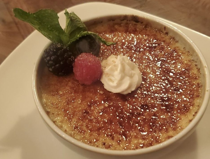 Cr&egrave;me br&ucirc;l&eacute;e so good, you'll want to write it love letters. That caramelized top is begging to be cracked like Da Vinci's code! Photo credit: Leriza P.