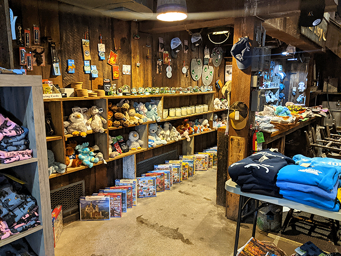Teddy bears and trinkets galore! This gift shop is where maple meets whimsy, and you'll struggle not to adopt every stuffed animal in sight.